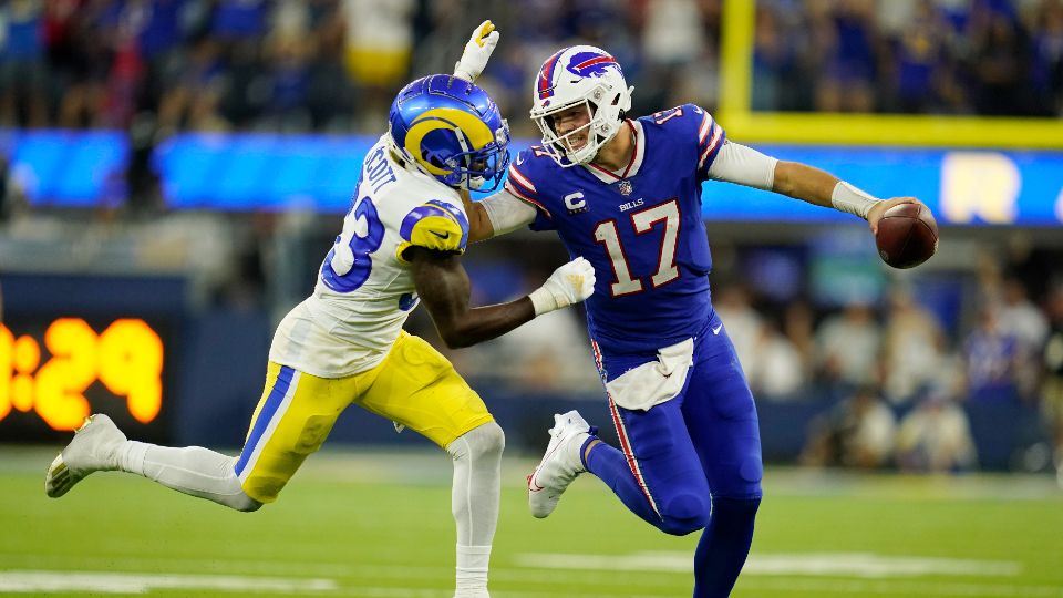 Bills blow out champion Rams 31-10 in season opener