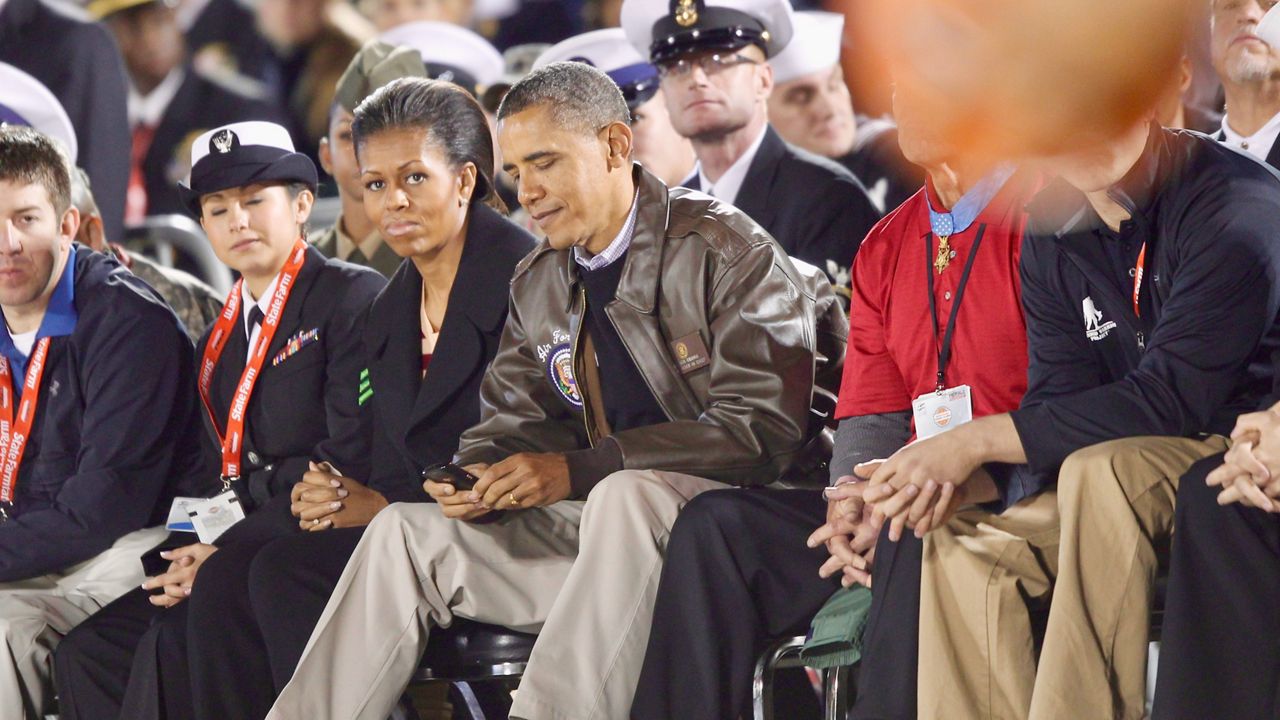 BlackBerry cuts support, services on keyboard smartphones