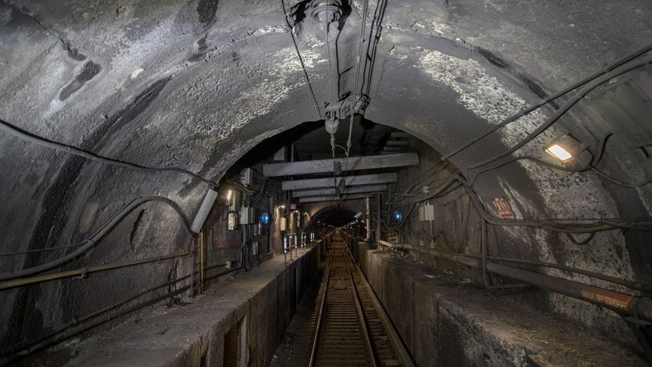 Hudson River tunnel project delayed again and more expensive