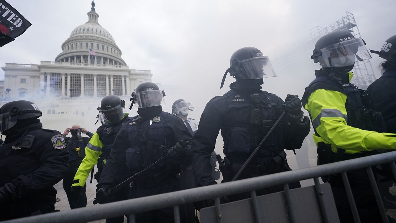 House Votes to Award Congressional Gold Medal to Police