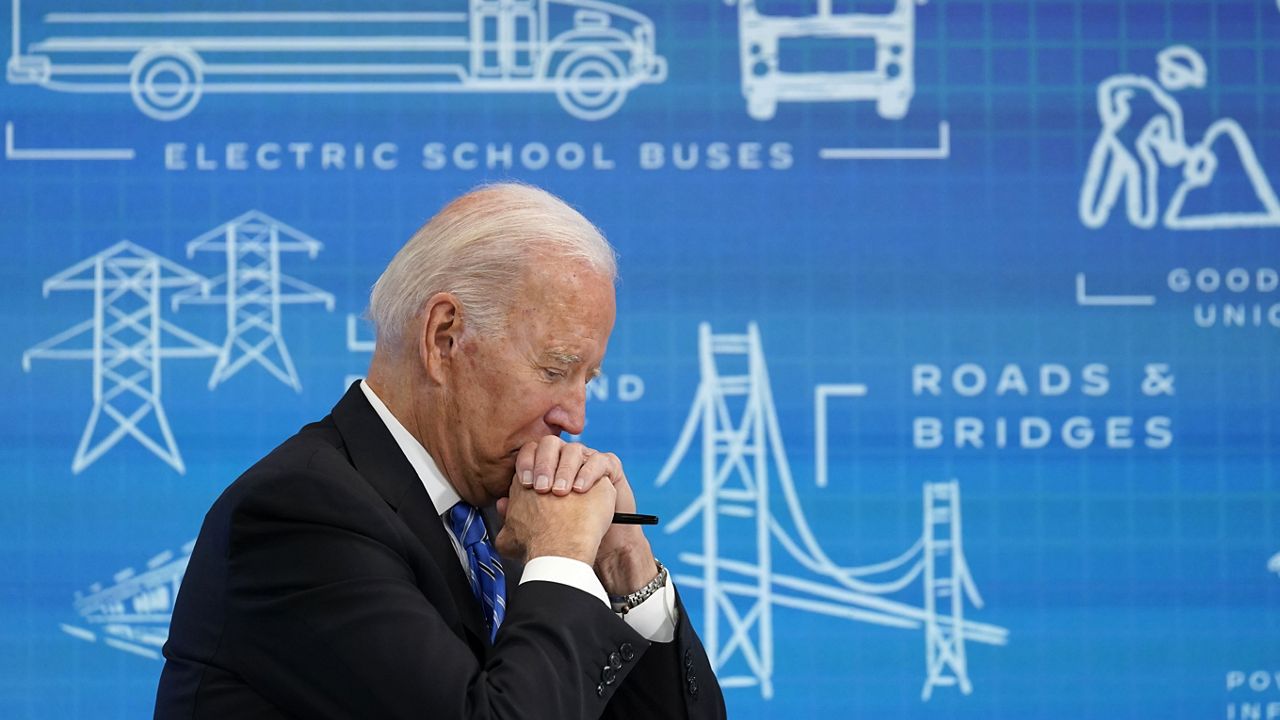 Biden meets with business leaders amid broader vaccine push