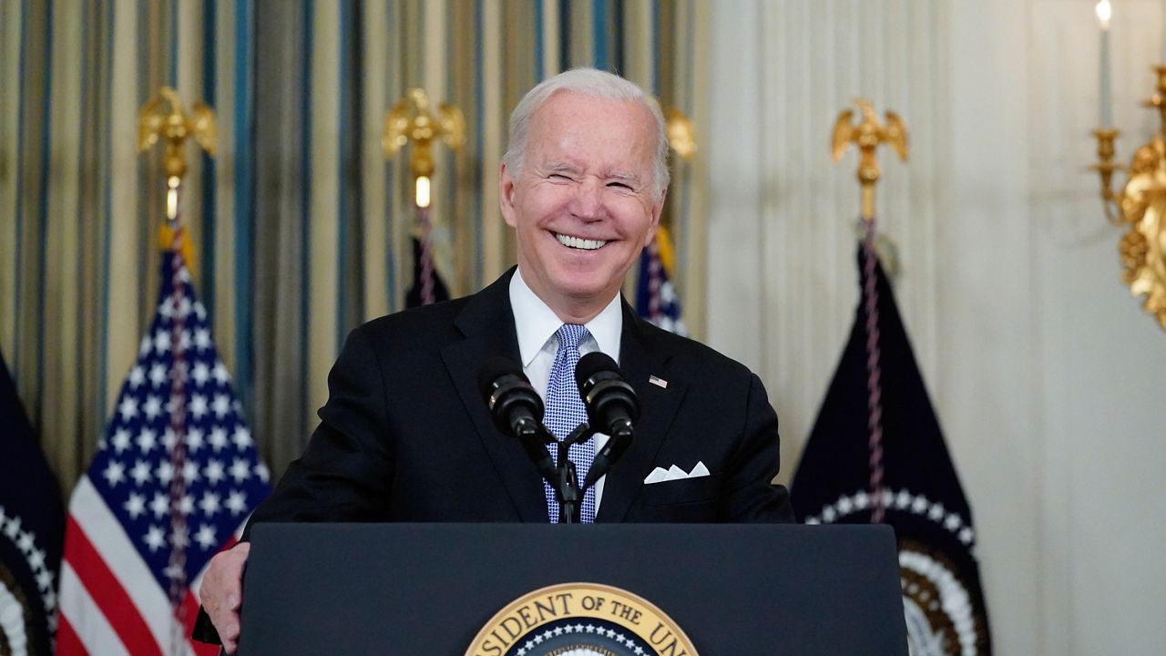 House passes $1 trillion bipartisan infrastructure bill