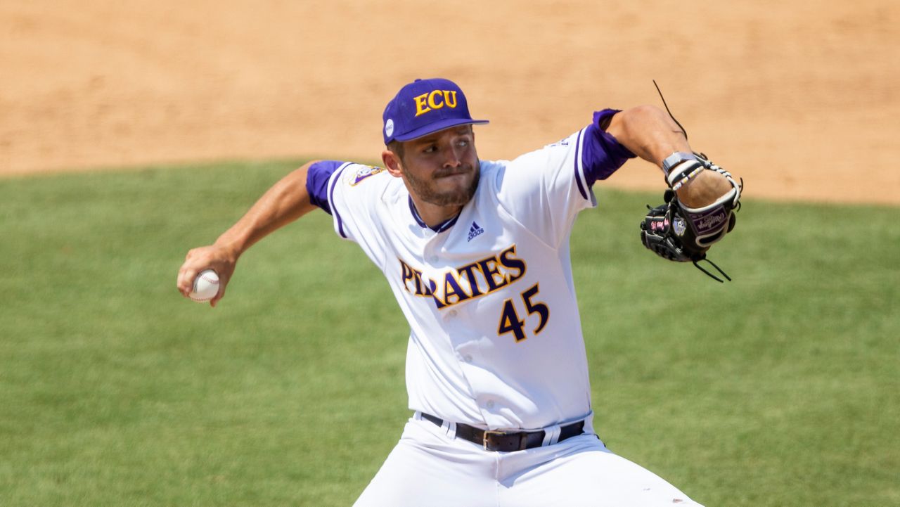 Super regional matchups are set in NCAA baseball tournament