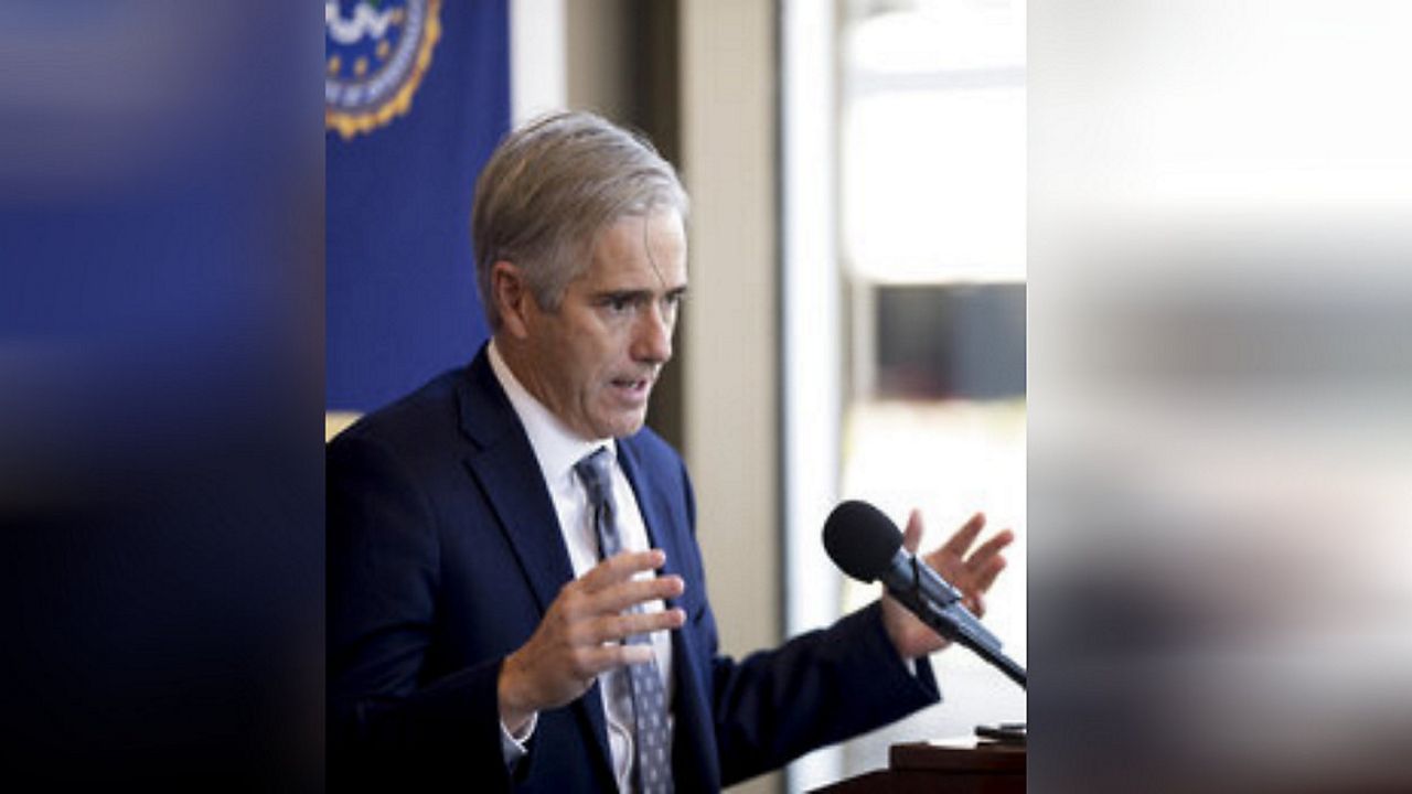 Federal prosecutor who launched Ohio bribery probe resigns