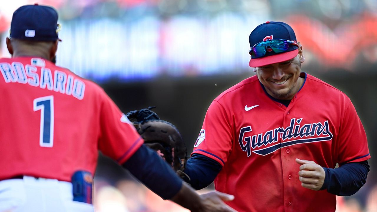 Guardians top Rays 1-0 in 15th, break MLB record