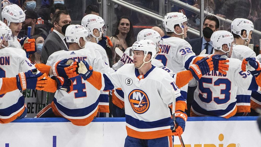 Islanders head to Calgary to square off with the Flames