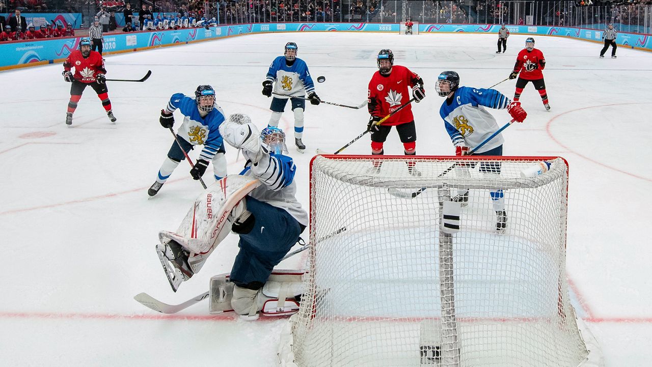 Sabres select G Topias Leinonen, LW Viktor Neuchev