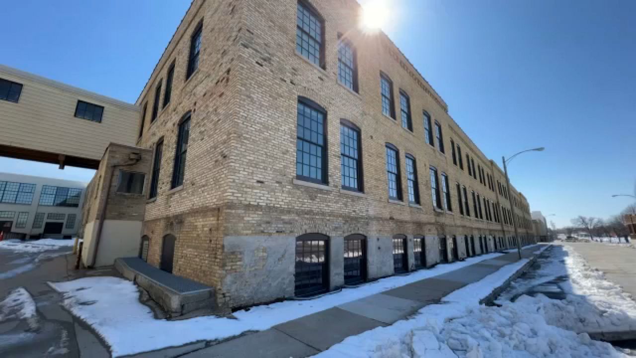 Milwaukee apartment building evacuated after TCE detected