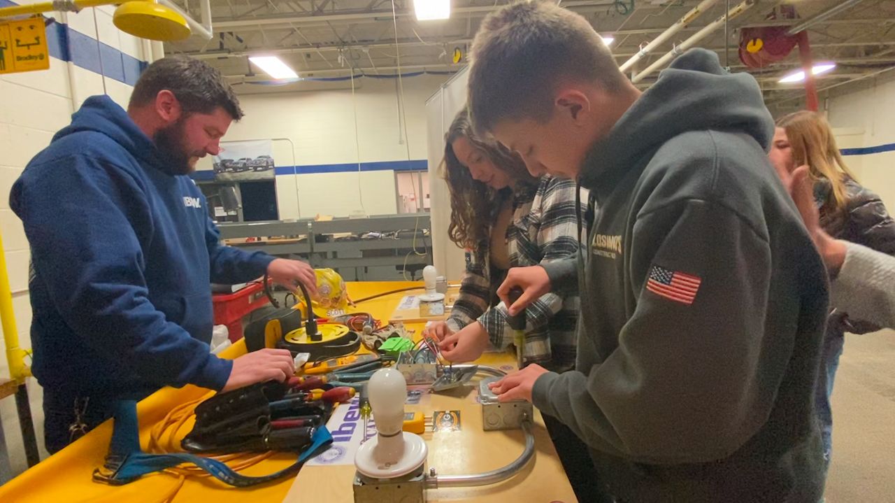Students get look at apprenticeship opportunities