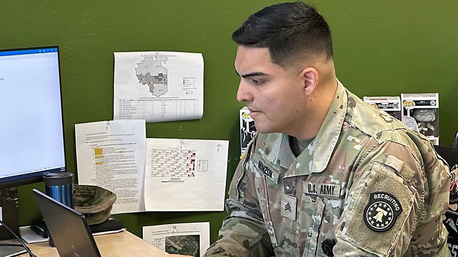 U.S. military faces toughest recruiting period in decades