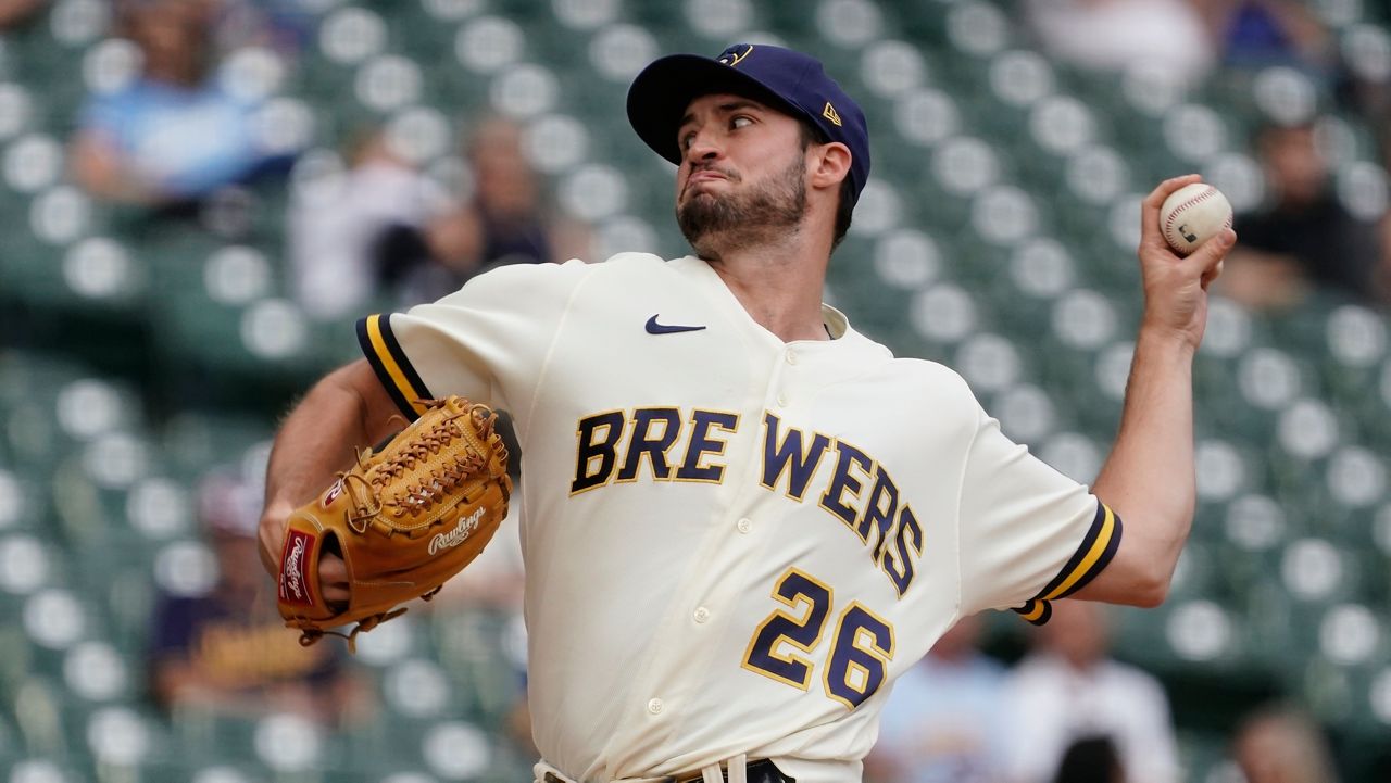Brewers' Ashby to undergo arthroscopic surgery on shoulder