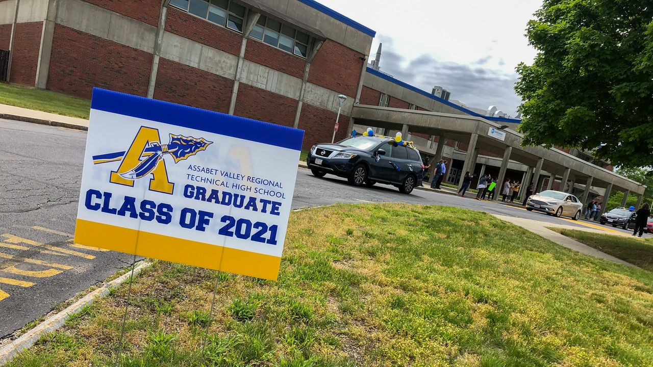 Assabet Valley rolling rally for Class of 2021