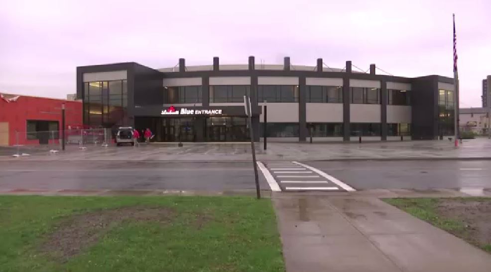 Utica Comets play home opener, many fans of Aud renovations