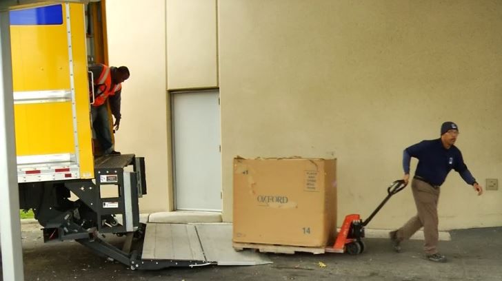 Austin Resource Recovery Addresses Concerns Over Curbside Clothing ...