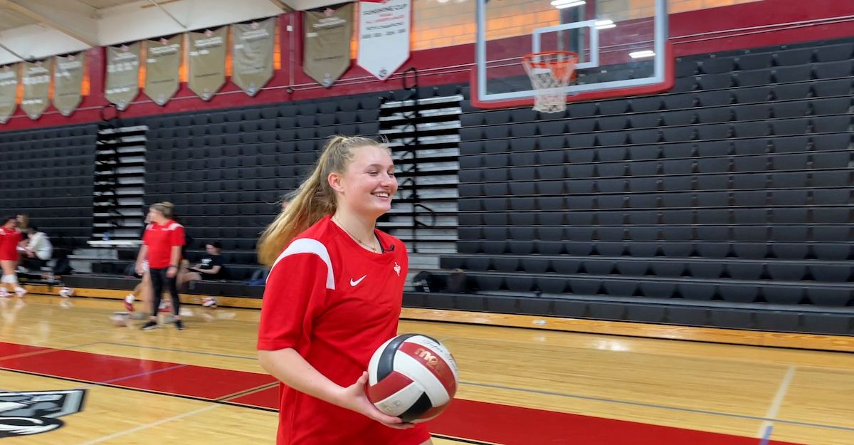 Ava Wallis brings 'WOO' factor on the court