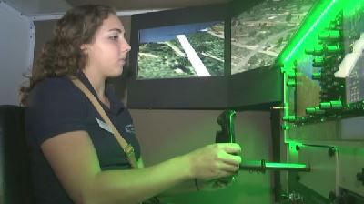 High School Students Learn About Aviation Industry