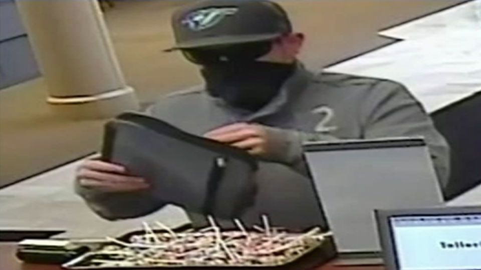 Bank robber caught after leaving fingerprints on note