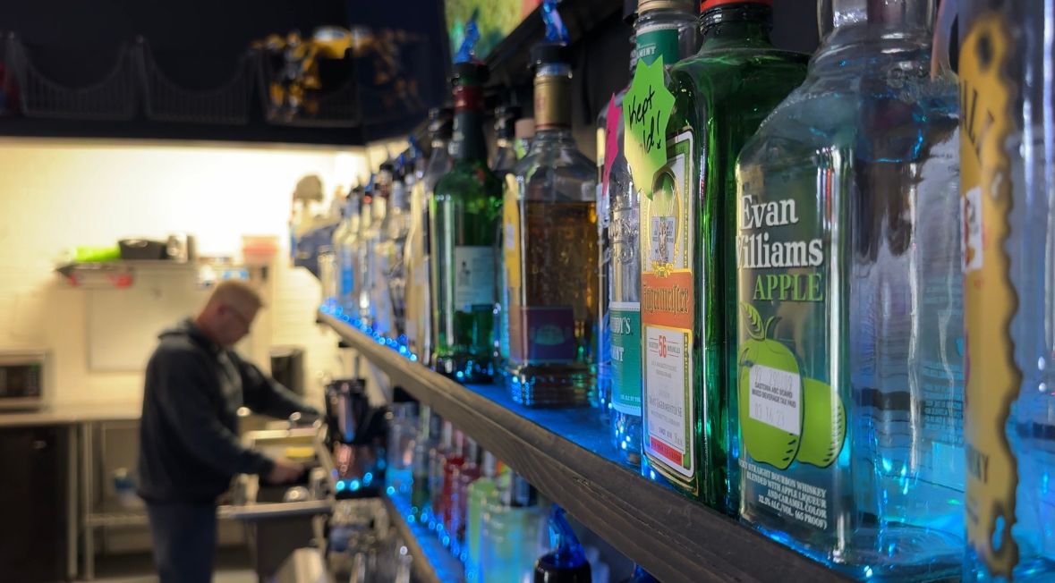 New law requires bars with food to have a permit