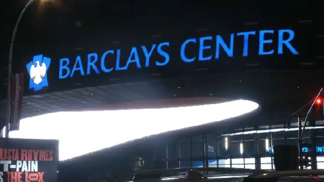 Rowdy crowd causes scene at Barclays Center concert