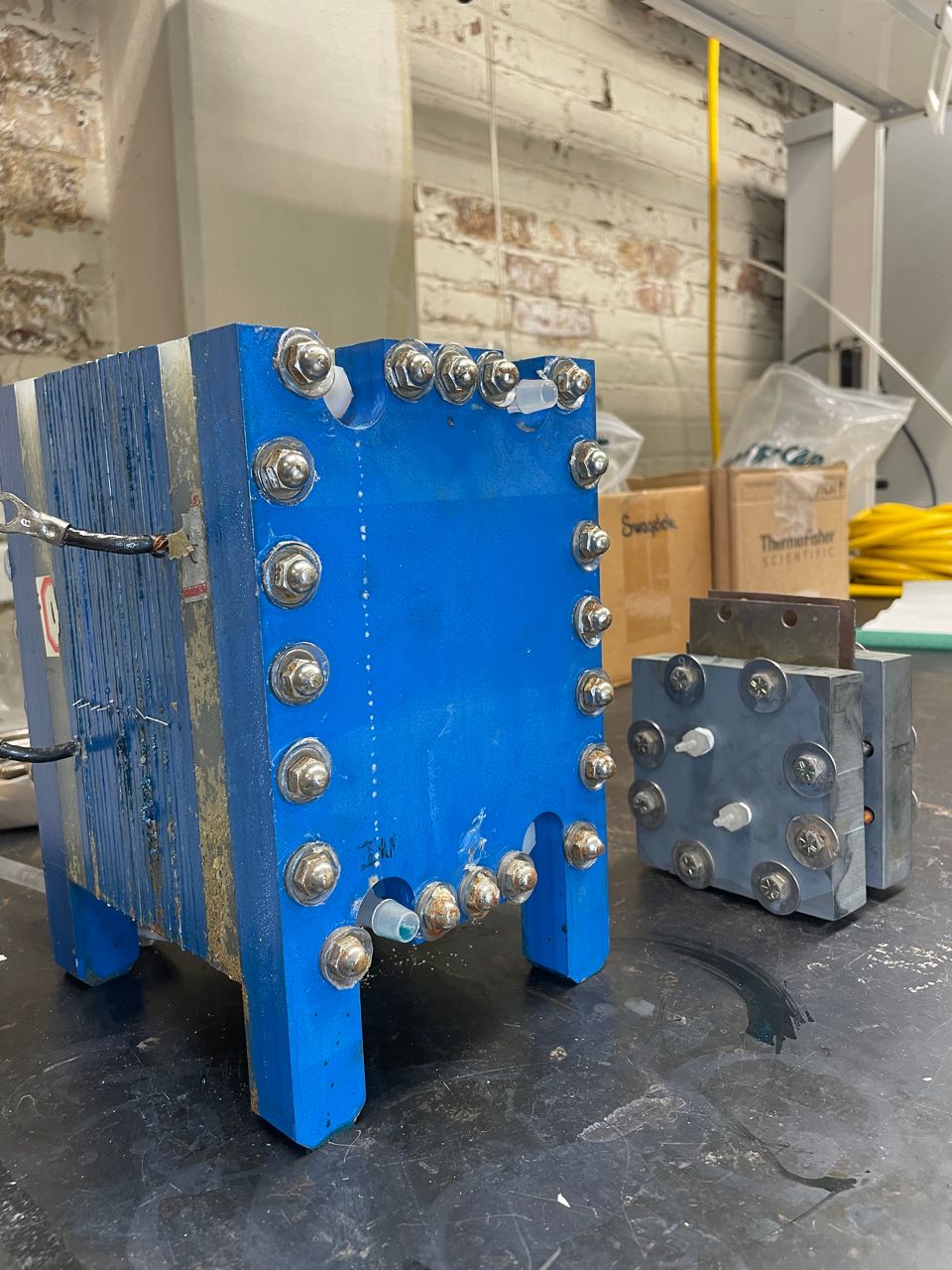 Researchers focusing on building renewable energy batteries