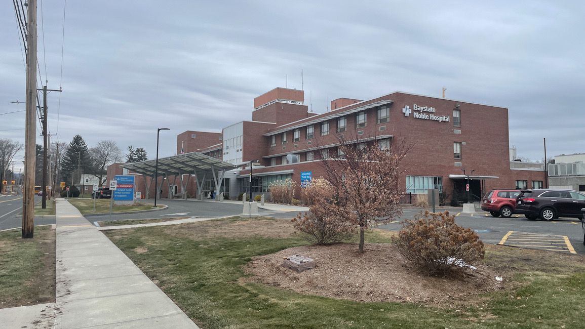 Baystate Noble Hospital seeing increase in COVID-19 and flu