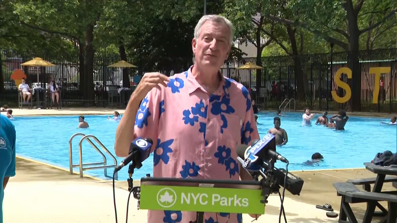 Autoridades inauguran temporada de piscinas públicas