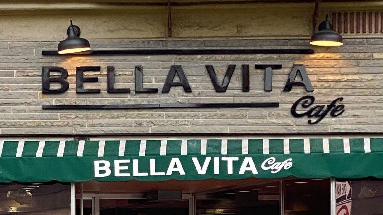 Oneida woman opens new cafe after a near death experience