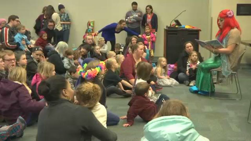 Drag Queen Story Time teaches more than just reading