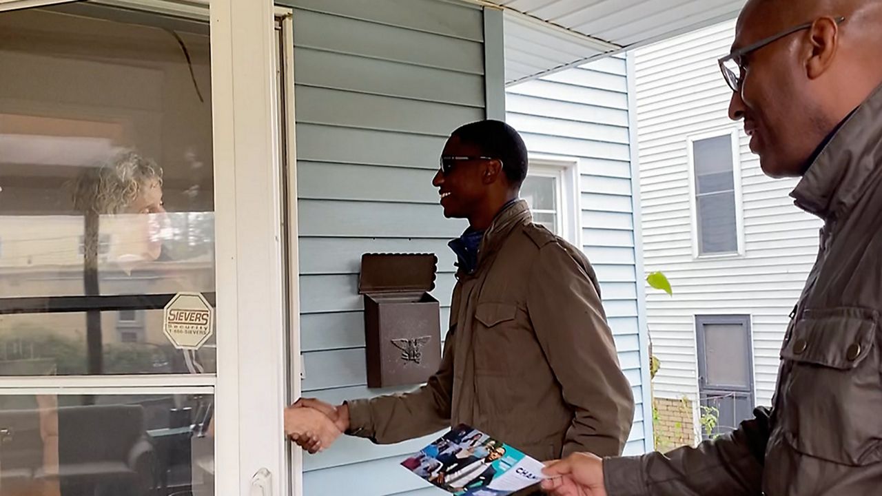 Bibb Focuses on Community Connection Ahead of Election