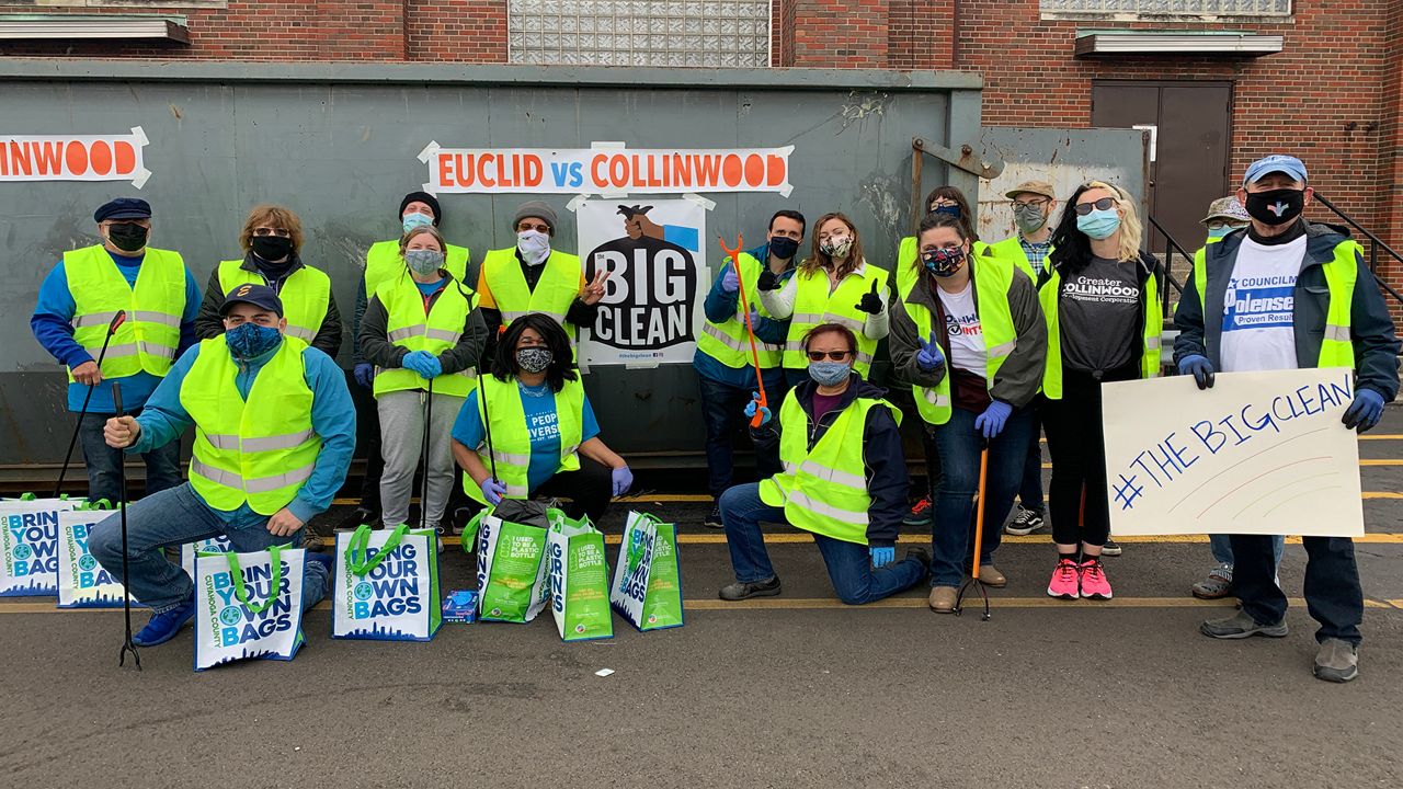 Neighborhoods host friendly Earth Day cleanup competition