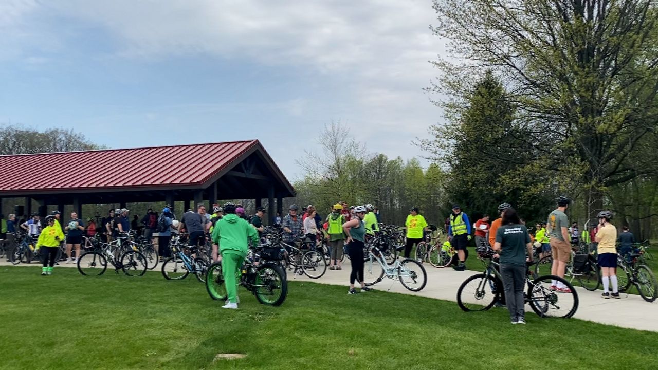 Community bike ride for Celebrate the Trails Day
