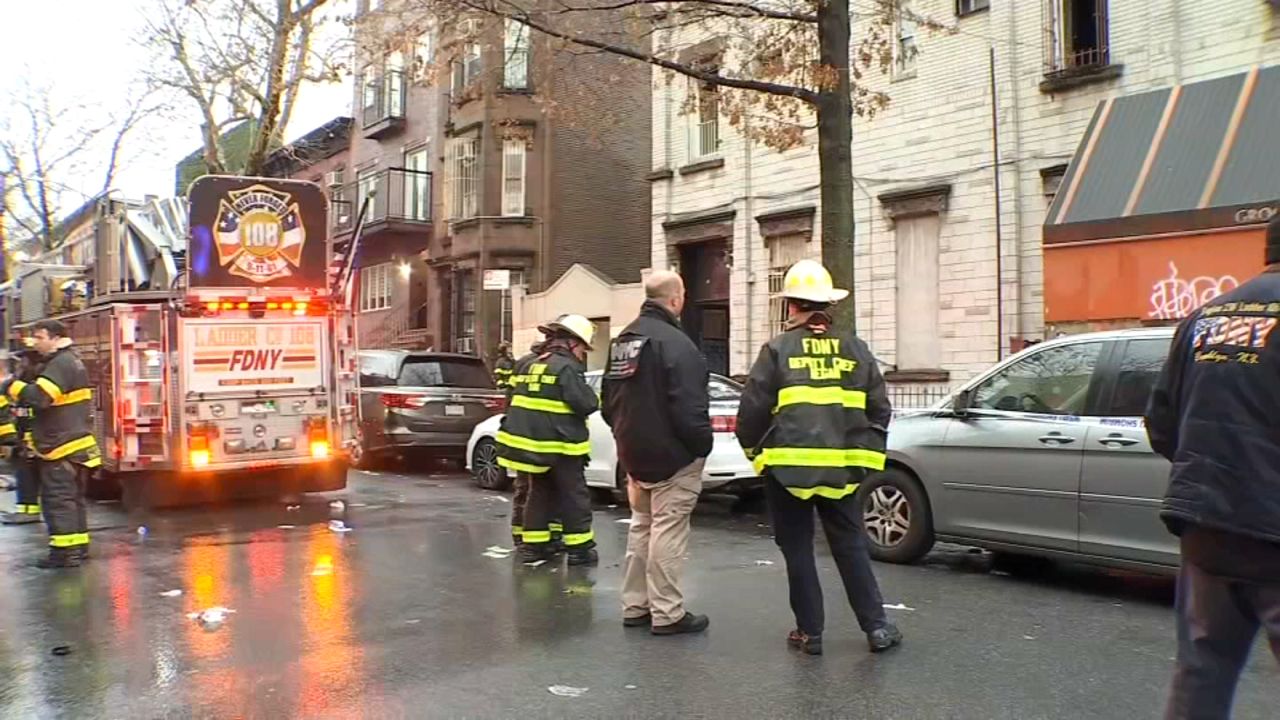 1 critically injured in Brooklyn fire: FDNY