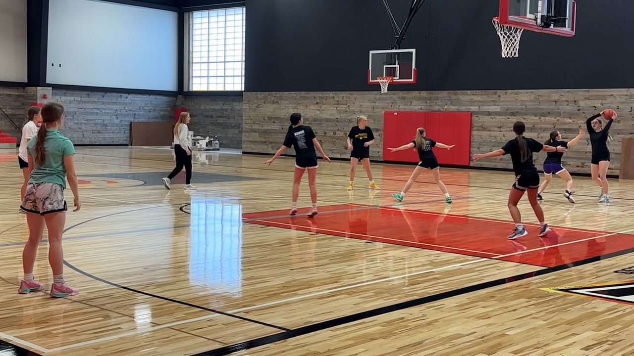 Women's basketball inspiring younger generations