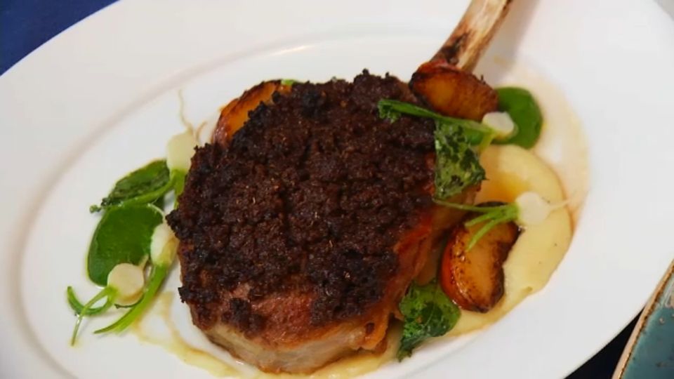 Dining at The Blue Hen is a full sensory experience