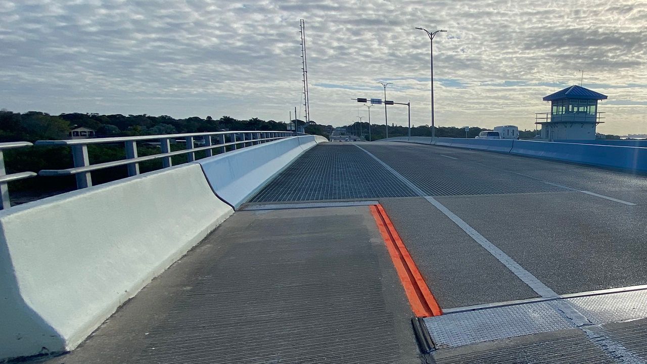 After cyclists' death, friends say bridge paint isn't enough