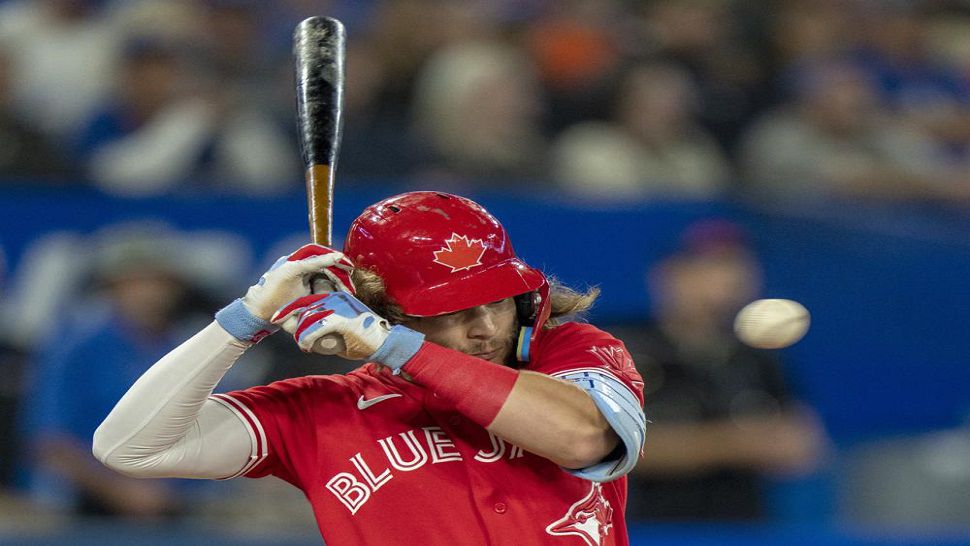Bichette late HR, Jays edge Rays in testy contender matchup
