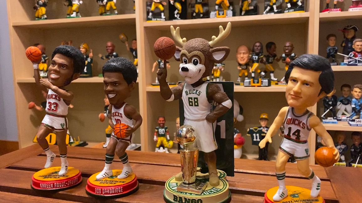 Bucks fans view team history through bobbleheads