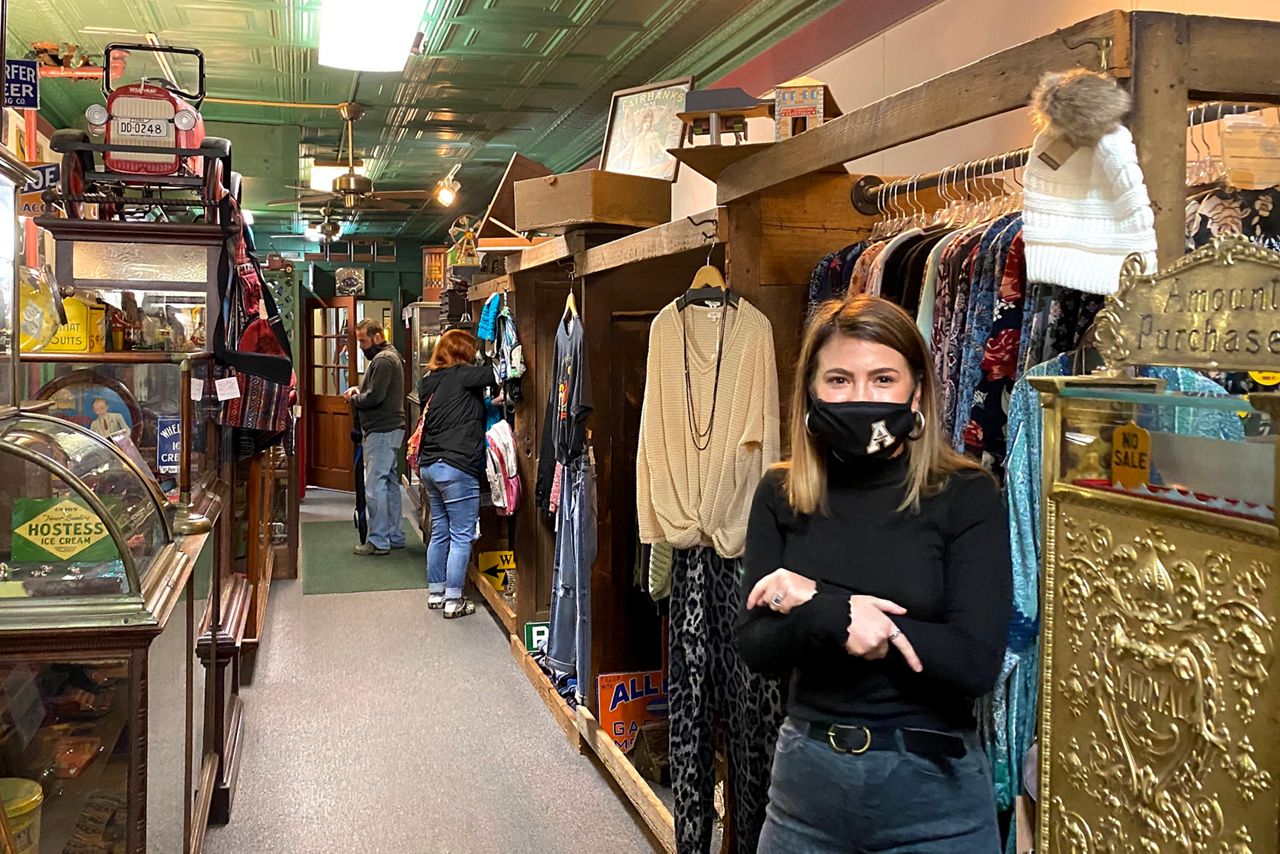 Tourists Flock to Boone for Fall Despite Pandemic at ASU