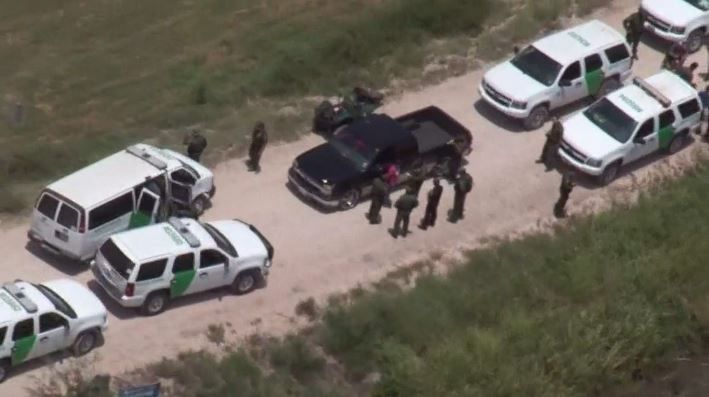 Incentives offered for new agents at remote border crossings