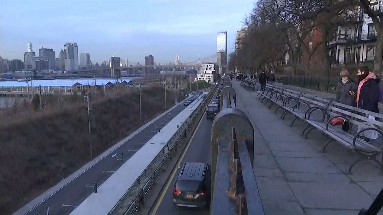 BQE Will be Unsafe for Drivers in 5 Years, Expert Panel Says