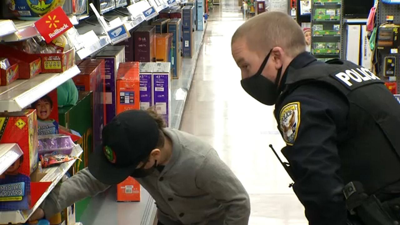Brockport Police Host Annual Shop With A Cop Event