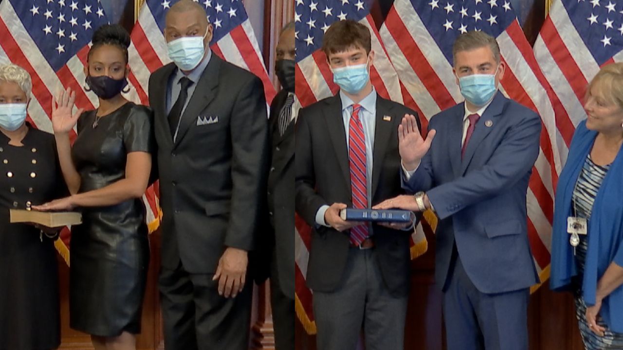 Ohio’s two new members of Congress sworn in