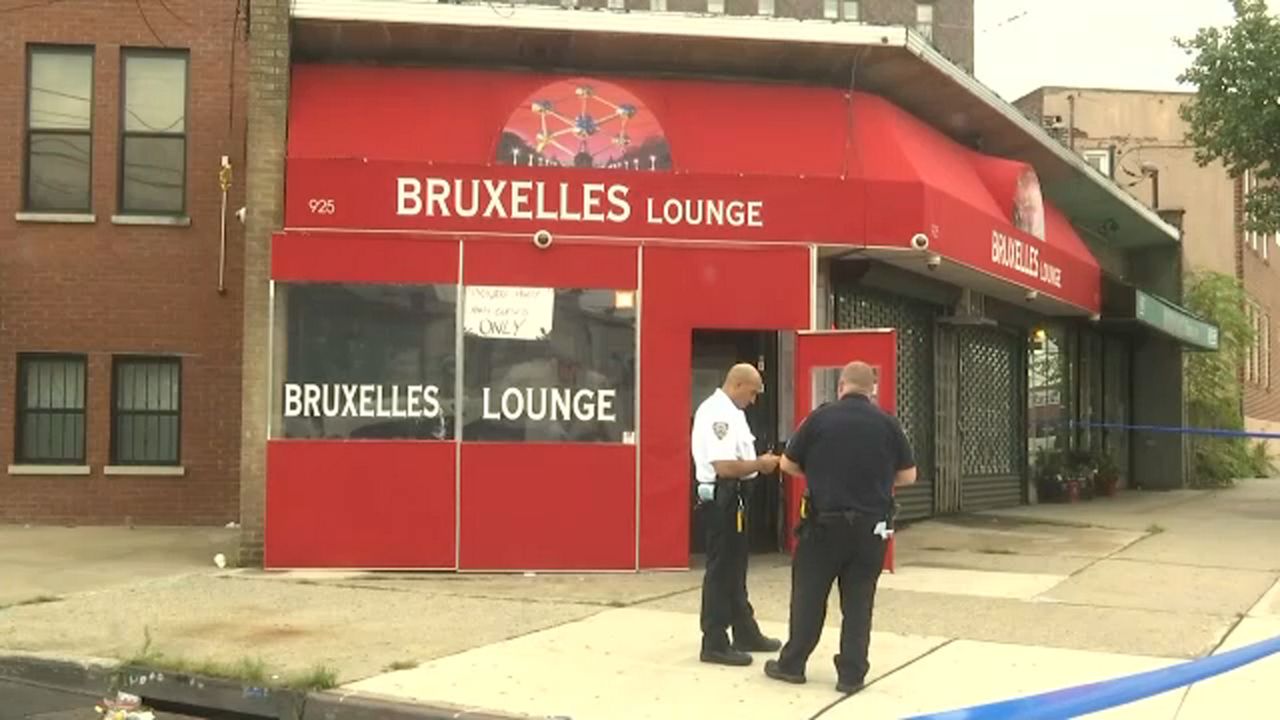 Five people injured after Bronx club shooting