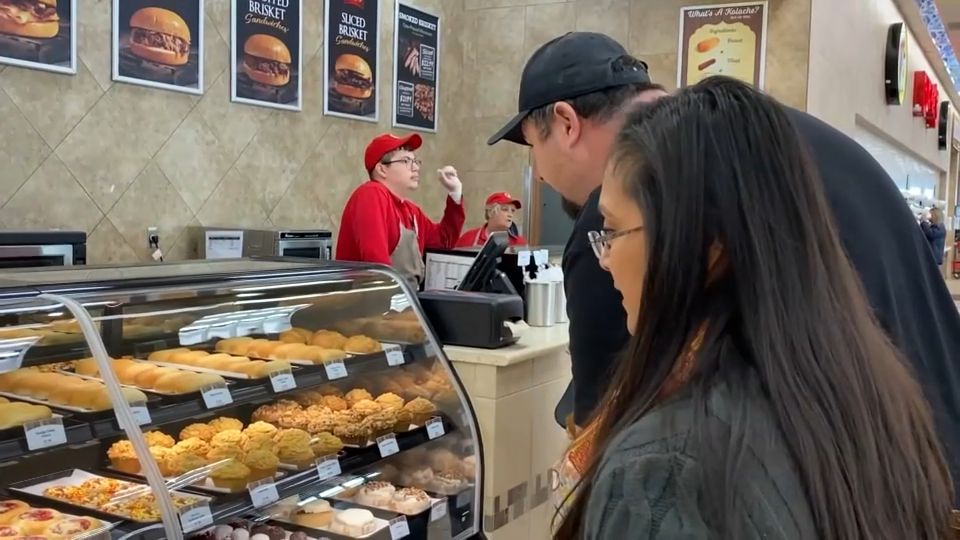 World's largest Buc-ee's set to open in Luling, Texas