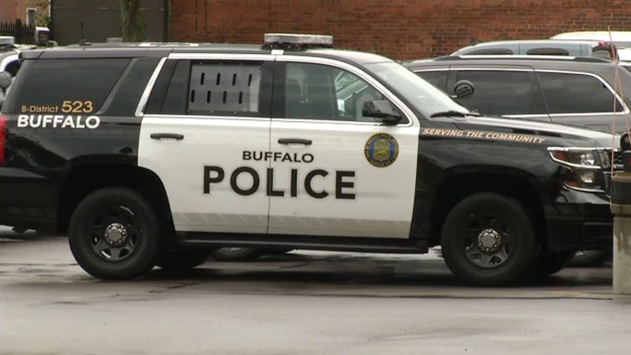 Buffalo Police: 6 officers injured during pursuit