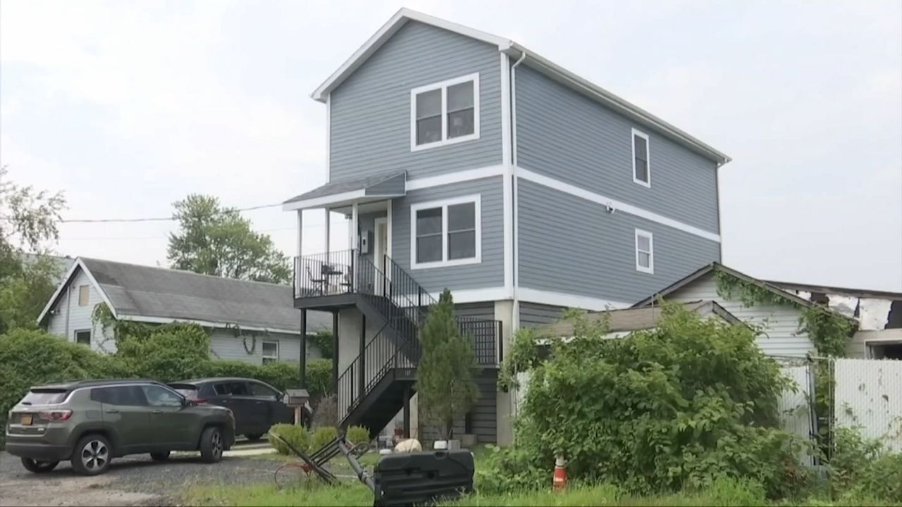 De Blasio Administration Does an About-Face on Build It Back