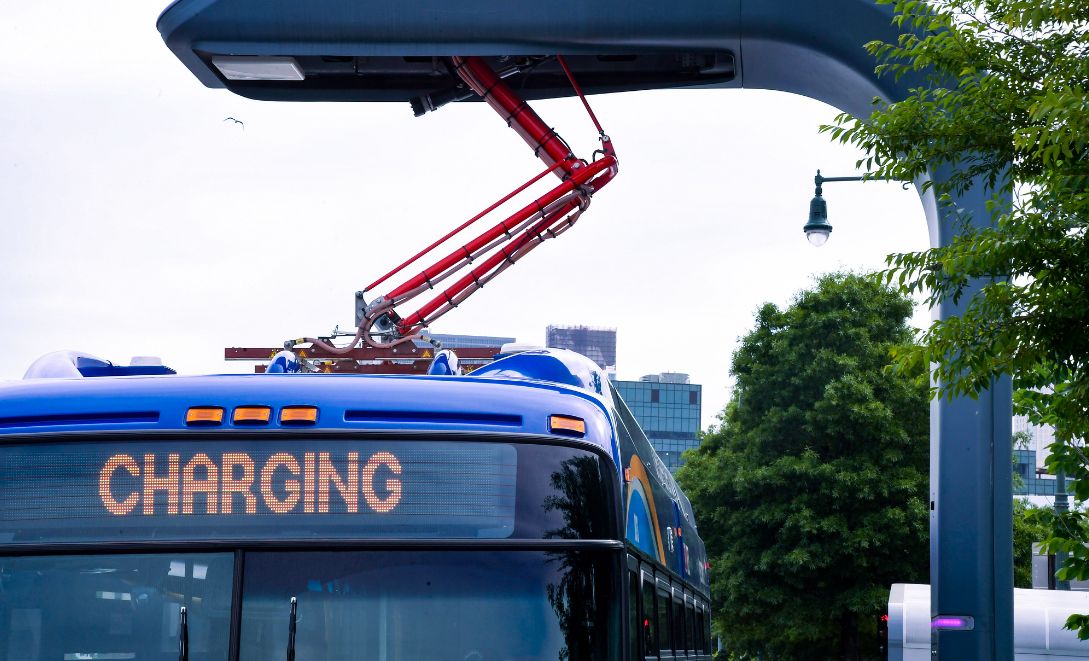 Más buses eléctricos a NYC; la MTA recibirá más de 200