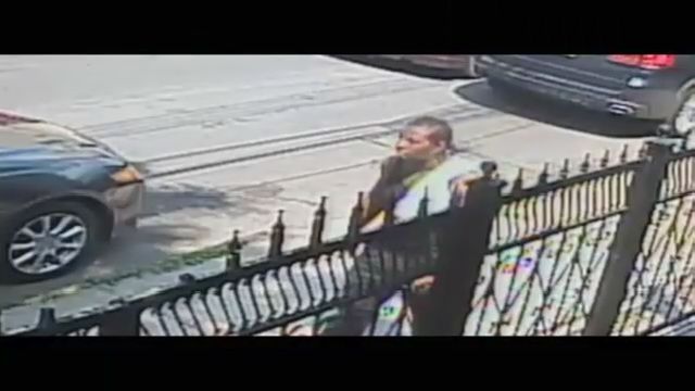 Bronx detectives seek man who snatched Army vet's chain