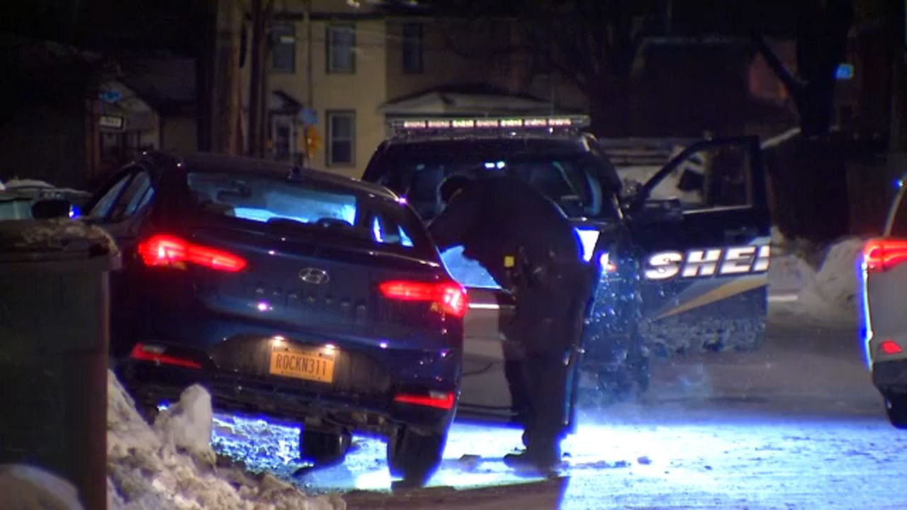 Police: 2 in Custody After Car Theft, Chase in Perinton