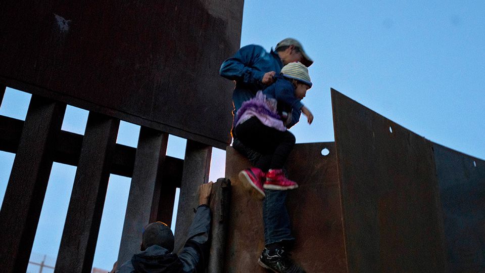 Syracuse Woman Travels to the Border to Help Migrants